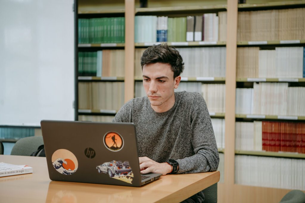 Biblioteca – Universidad Austral